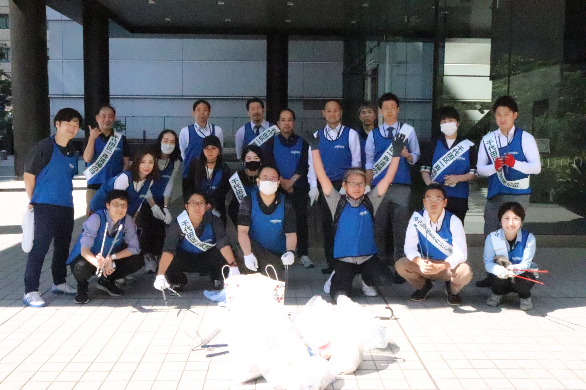 6月の朝日を浴びながら、令和6年度春の「千代田区一斉清掃の日」に参加 | 株式会社エナリス│ENERES